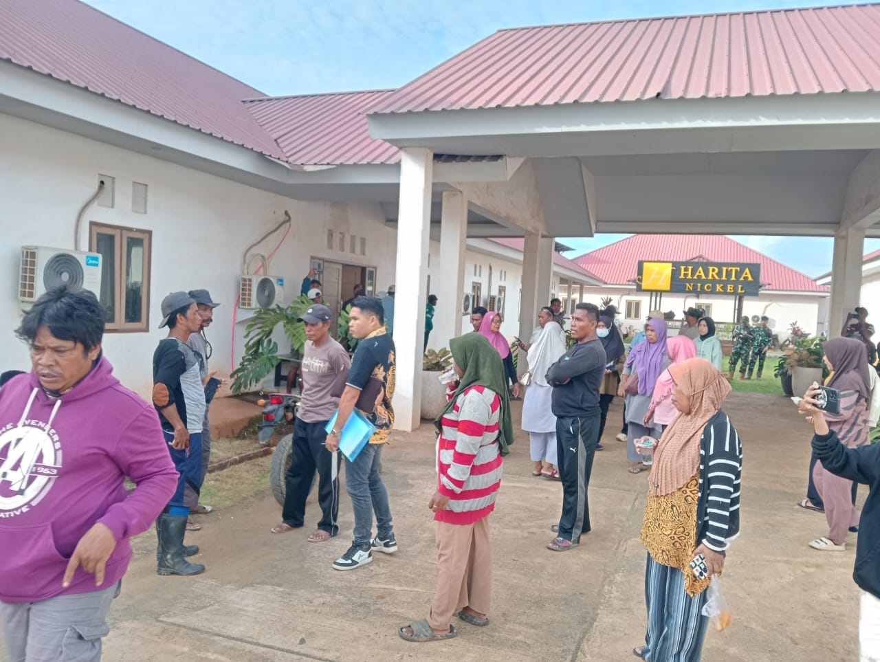 Warga Soligi Datangi CSR Harita, Rapat Tanpa Kesimpulan, LA Diusir dari ...